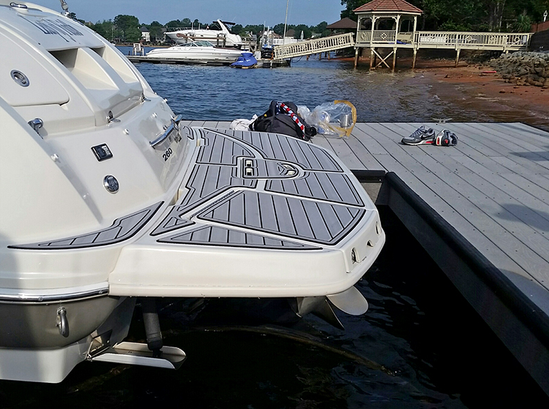 Sea Ray 260 - Before and After SeaDek - SeaDek