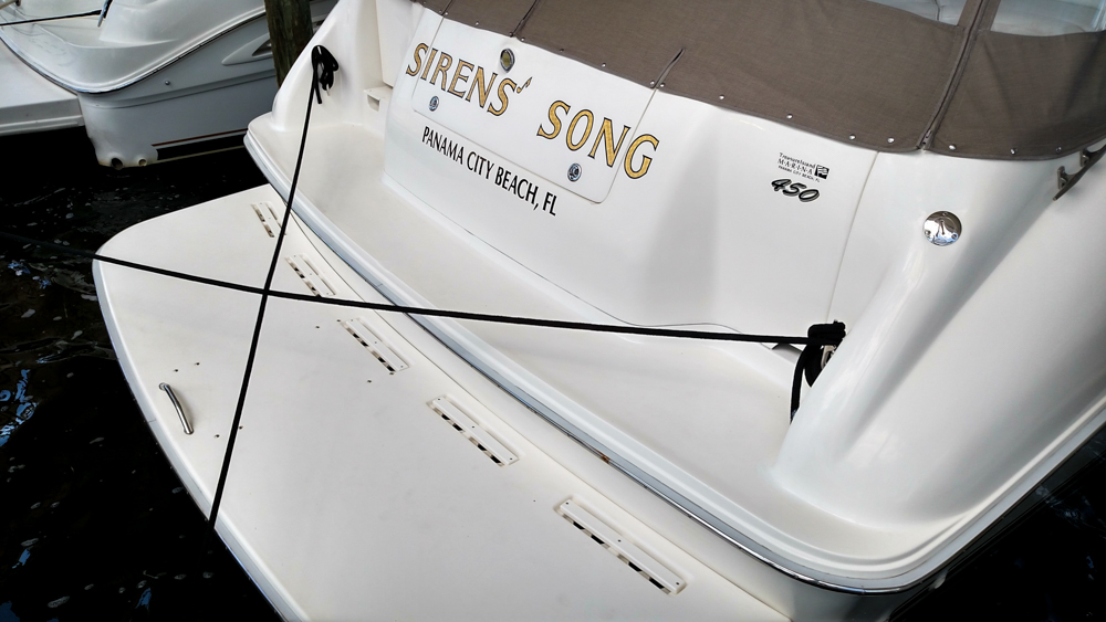 JetBoat Pilot SeaDeks a Sea Ray 450 - SeaDek