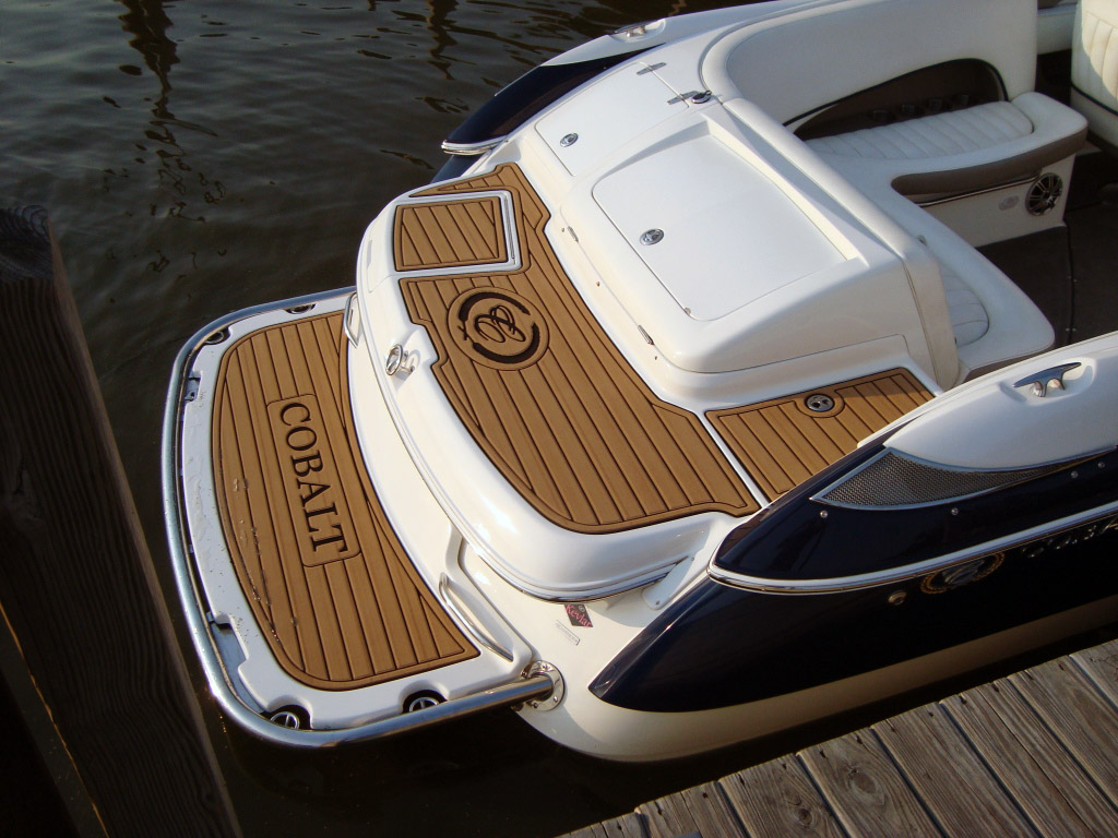 Faux Teak SeaDek on a Cobalt 240 SD - SeaDek