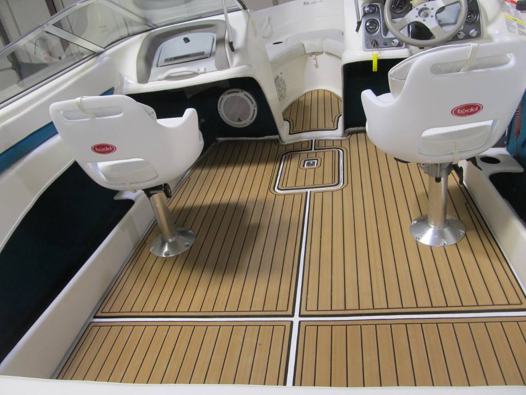 Custom SeaDek - Color Pro Fiberglass - SeaDek
