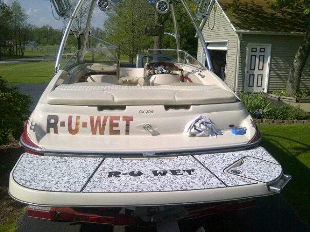 Glastron 205 With SeaDek Swim Platform Pad - SeaDek