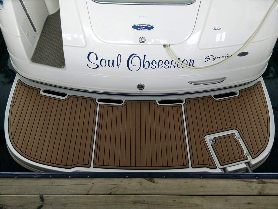 Chaparral 310 Signature Swim Platform Pad - SeaDek