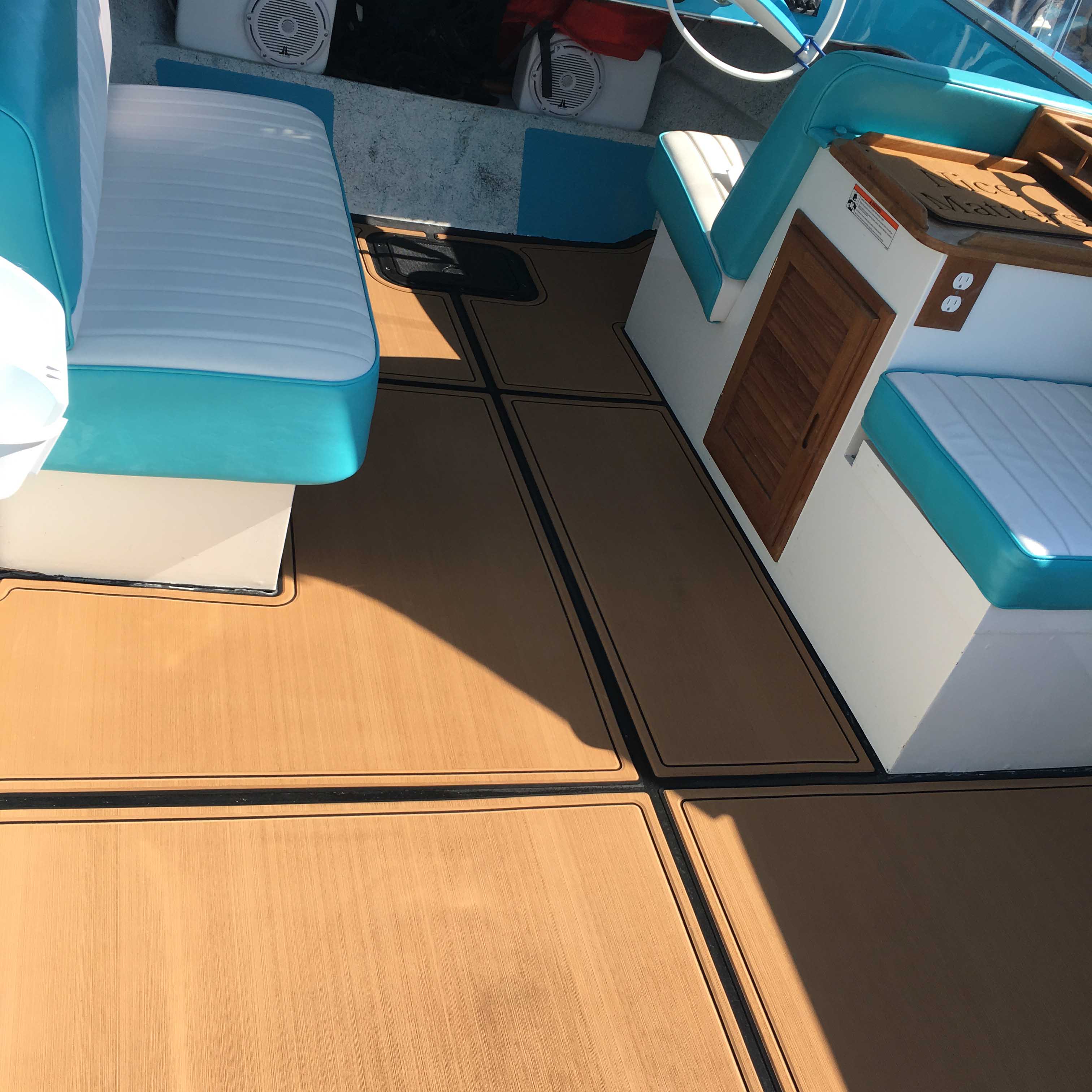 Custom SeaDek on a Vintage Fiberform Boat - SeaDek