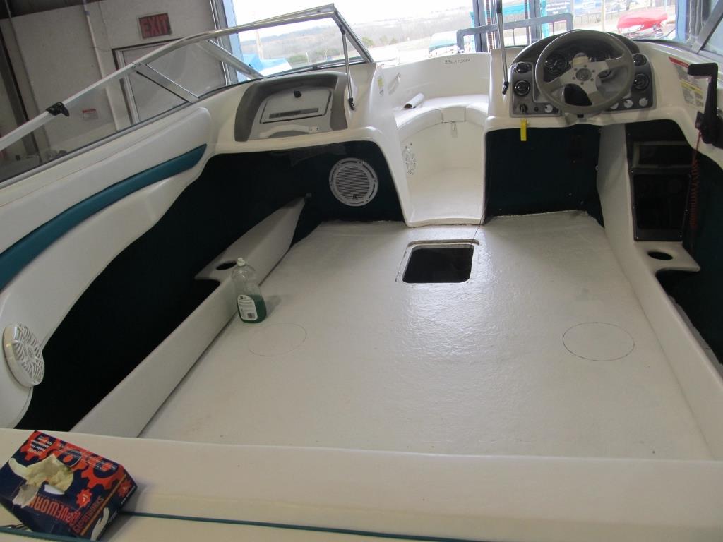 Custom SeaDek - Color Pro Fiberglass - SeaDek