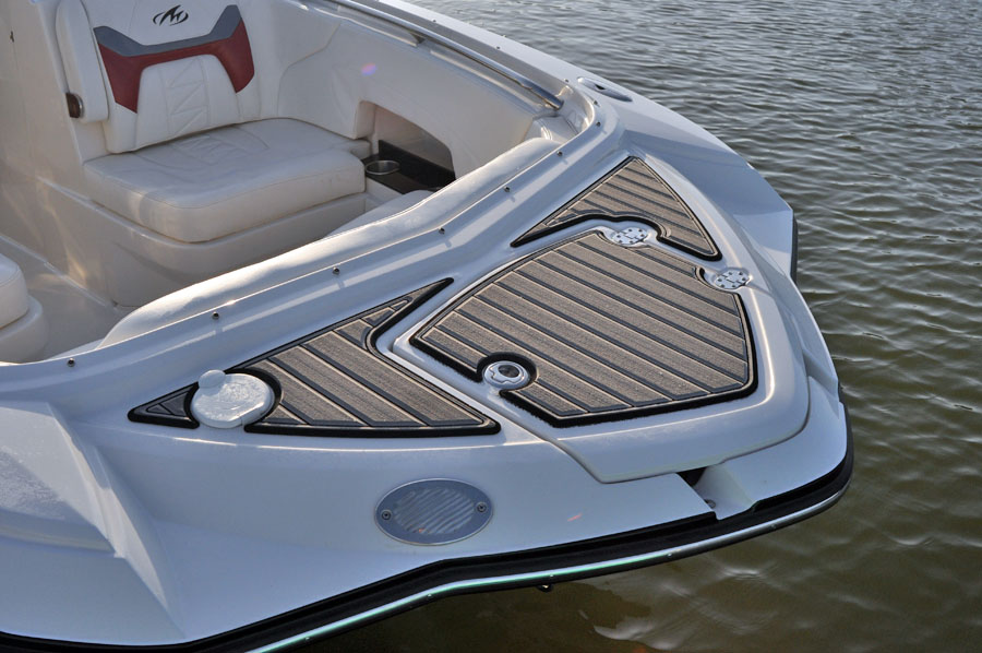 Monterey M5 Featuring SeaDek Titanium Faux Teak - SeaDek