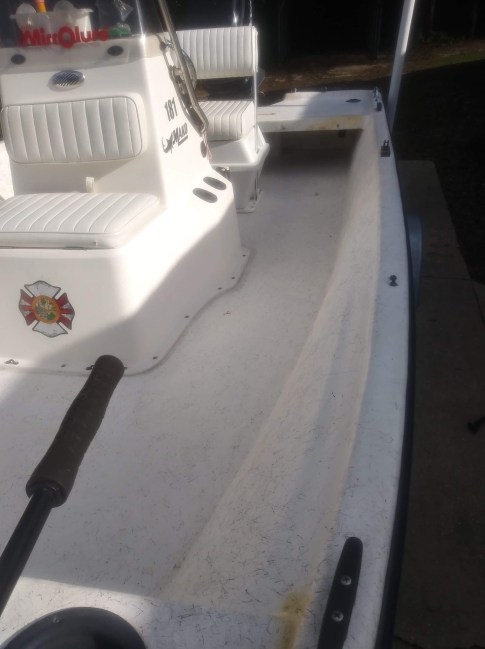 DIY SeaDek on a Mako 181 - SeaDek